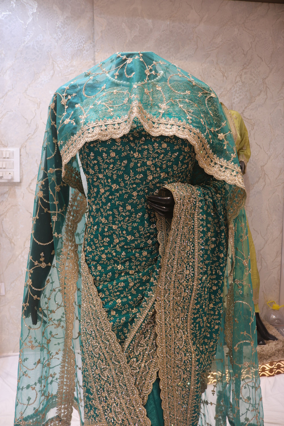 "The Zirconium Green" Premium Bridal Saree With Veil – Arangonline